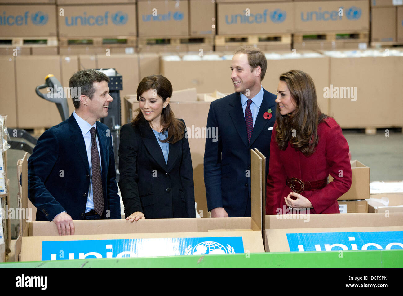 Princess mary kate middleton crown hi-res stock photography and images ...