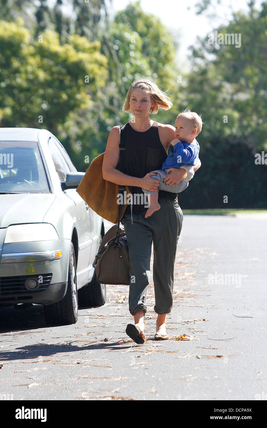 Ali Larter takes her baby son Theodore Hayes MacArthur to 'Mami and Me ...
