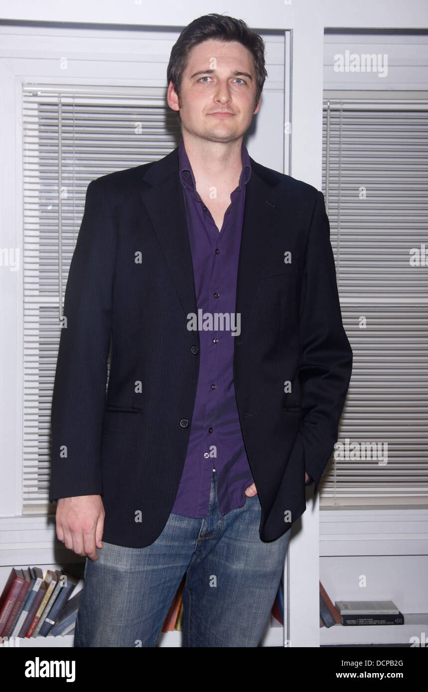 Toby leonard moore hi-res stock photography and images - Alamy