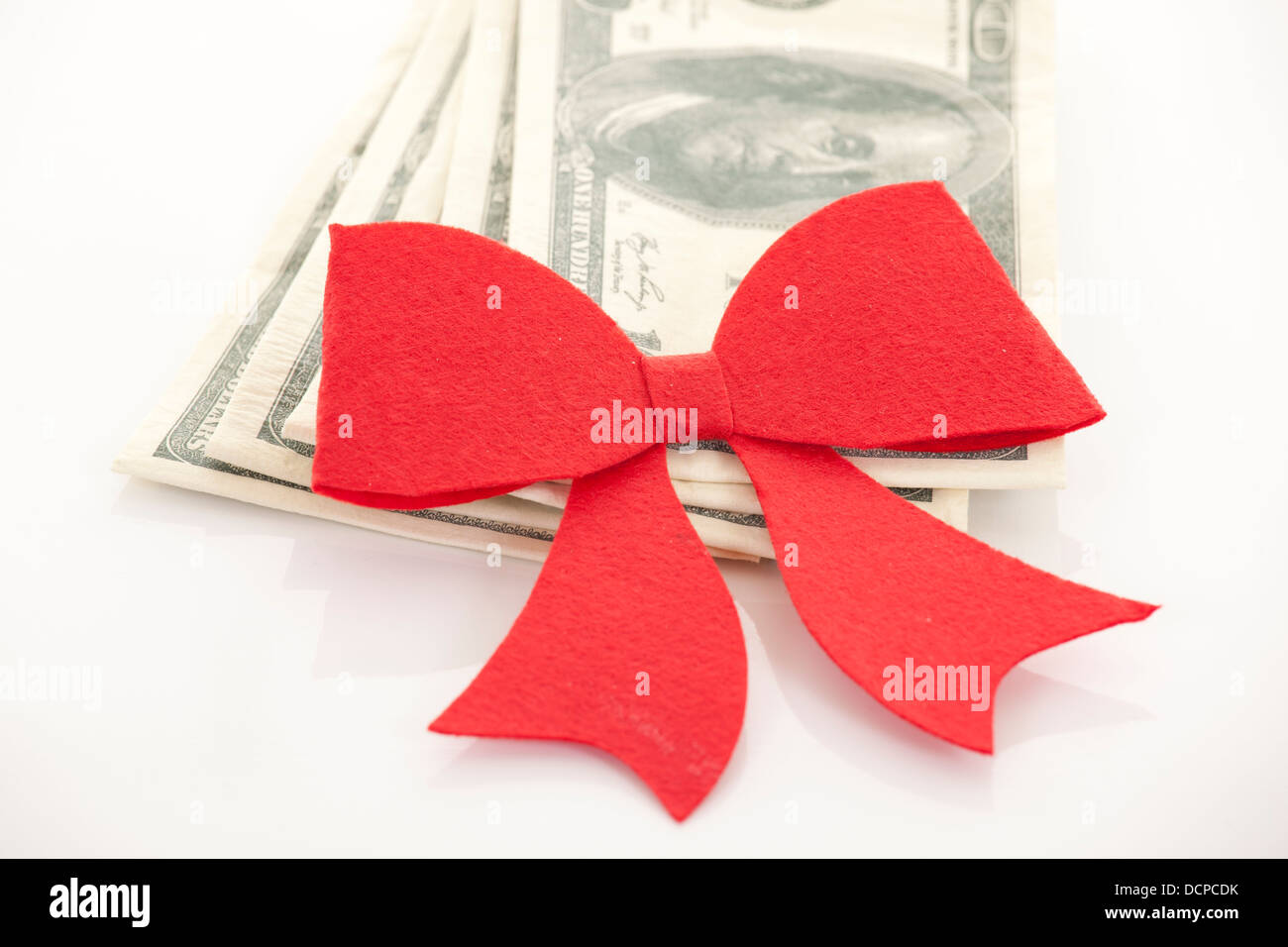 Hundred dollar bill bow hi-res stock photography and images - Alamy