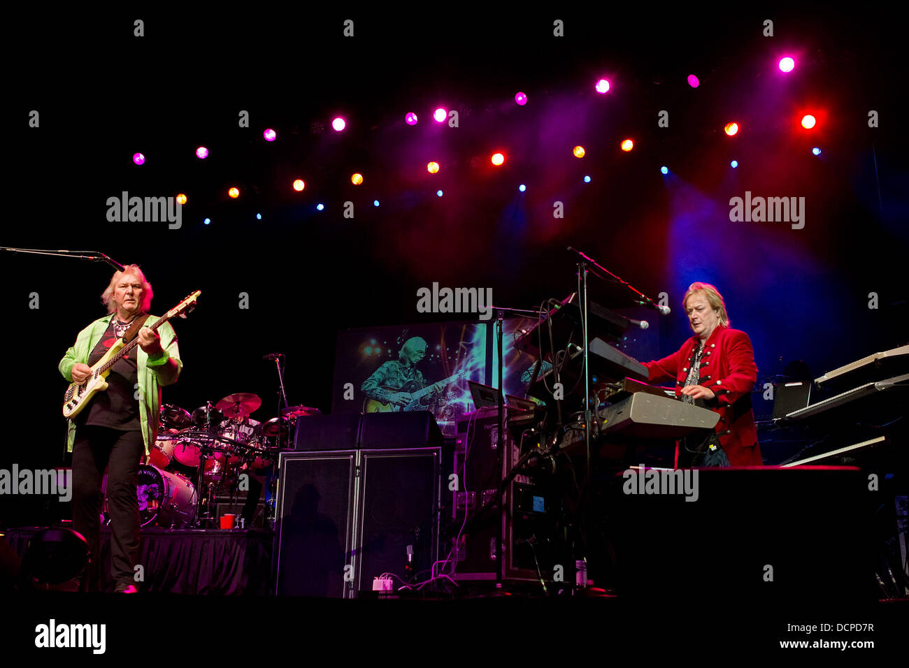Yes band hi-res stock photography and images - Alamy