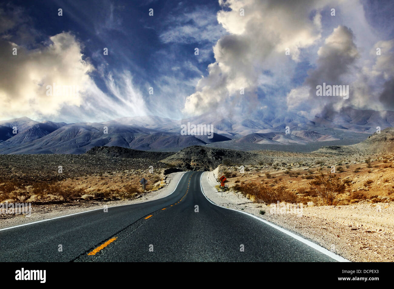 Death valley desert high black hi-res stock photography and images - Alamy