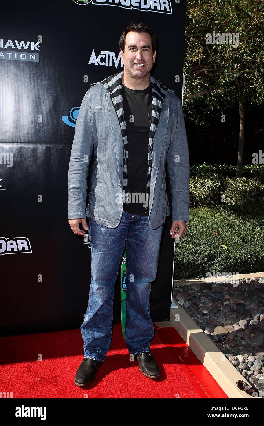 Rob Riggle Stand Up For Skate Parks benefiting The Tony Hawk Foundation ...