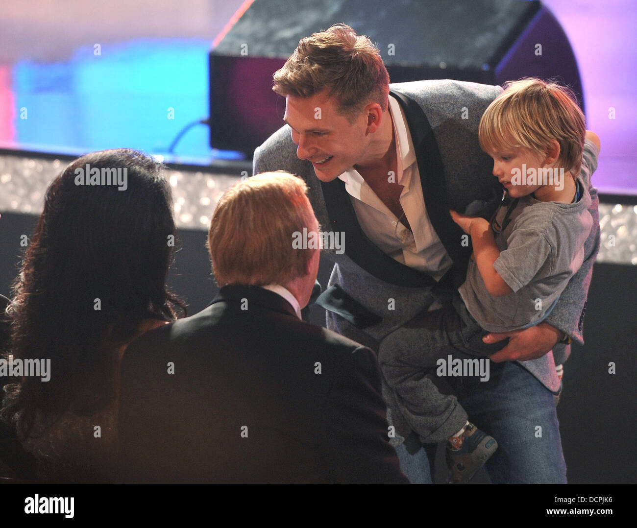 Lee Ryan of Blue introduces his son Ryan or Bruce Forsythe Miss World ...
