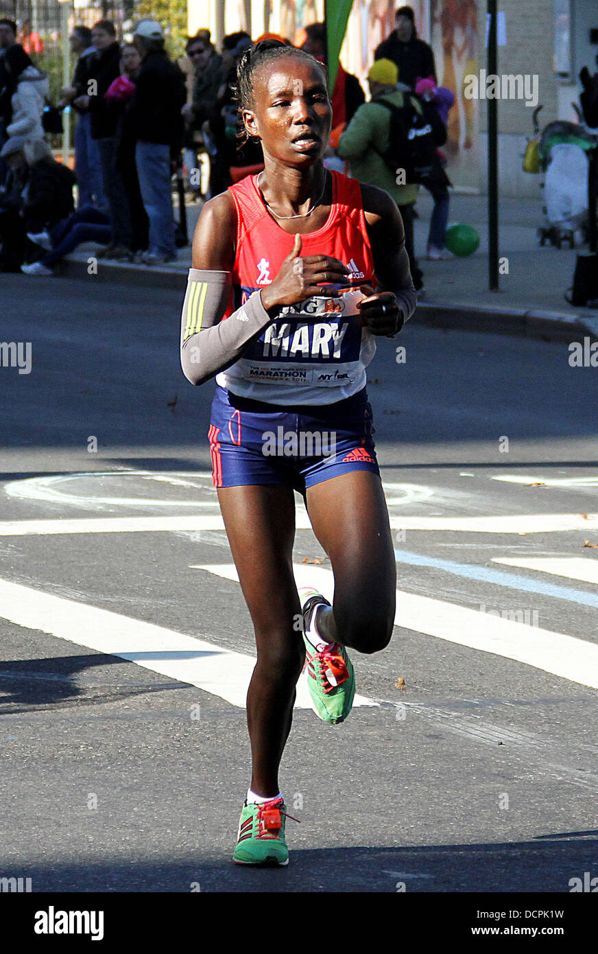 Mary Keitany of Kenya who finished 3rd after leading for 25 miles, in ...