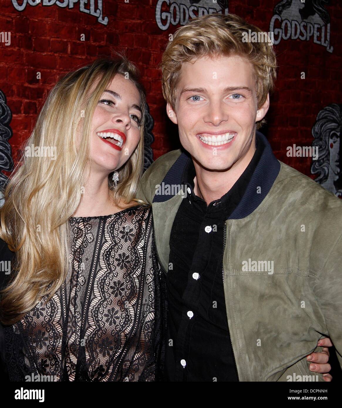 Hunter Parrish Smile
