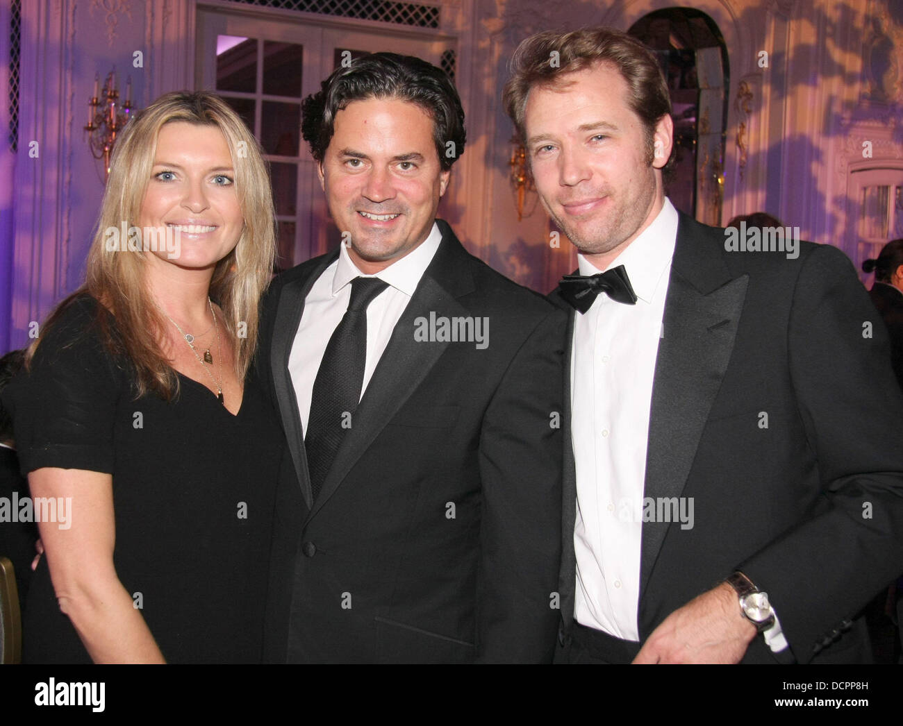 Hugh gibson art hi-res stock photography and images - Alamy