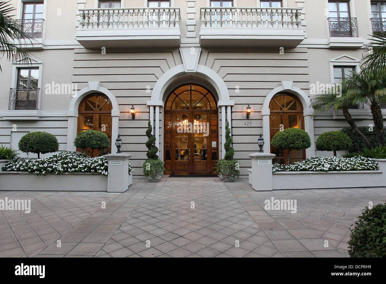 * RAP ICON HEAVY D DEAD AT 44 Legendary rapper HEAVY D has died at the ...