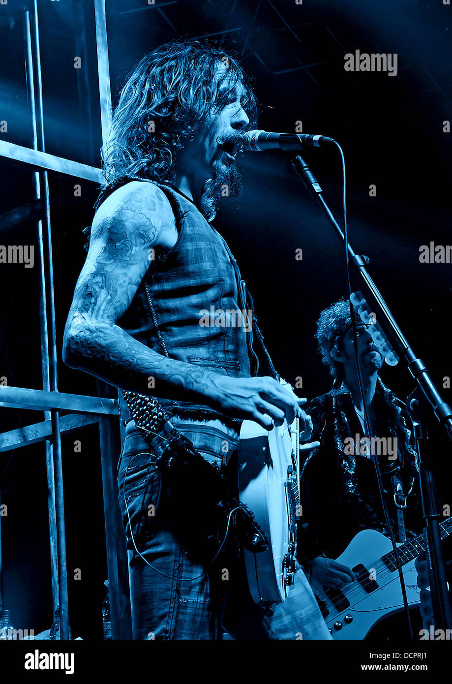 Justin Hawkins of The Darkness performing the first night of their UK ...