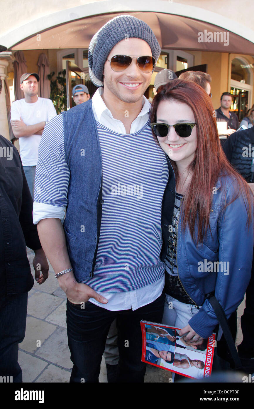 Kellan Lutz at The Grove to film an appearance for the entertainment ...