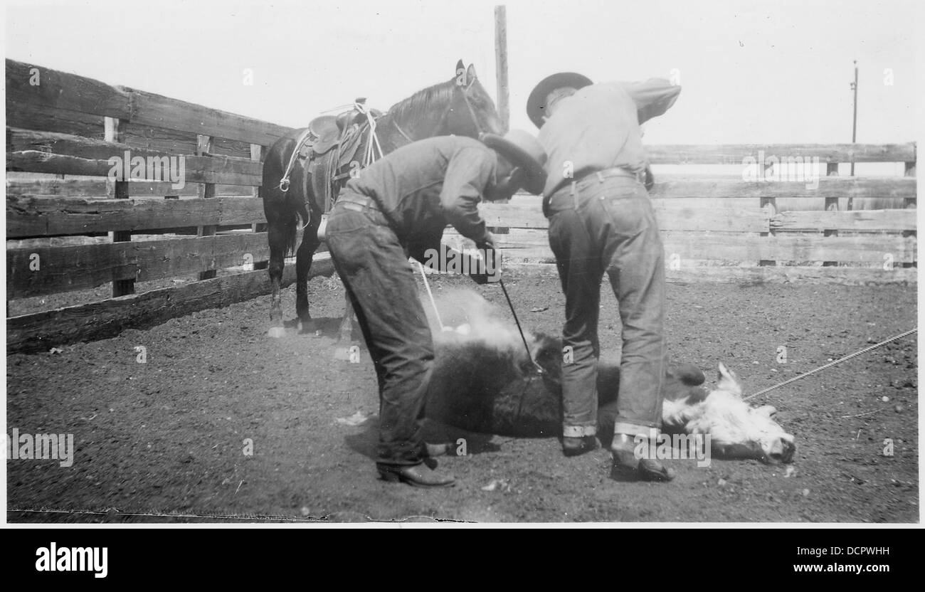 Native american labor Black and White Stock Photos & Images - Alamy