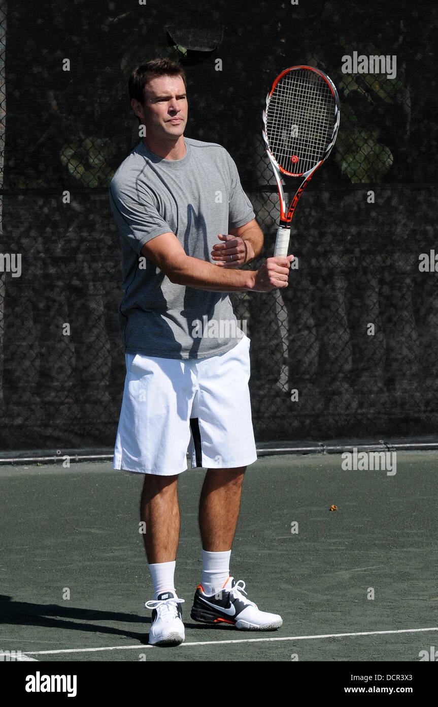 Scott Foley The Chris Evert / Raymond James Pro-Celebrity Tennis ...