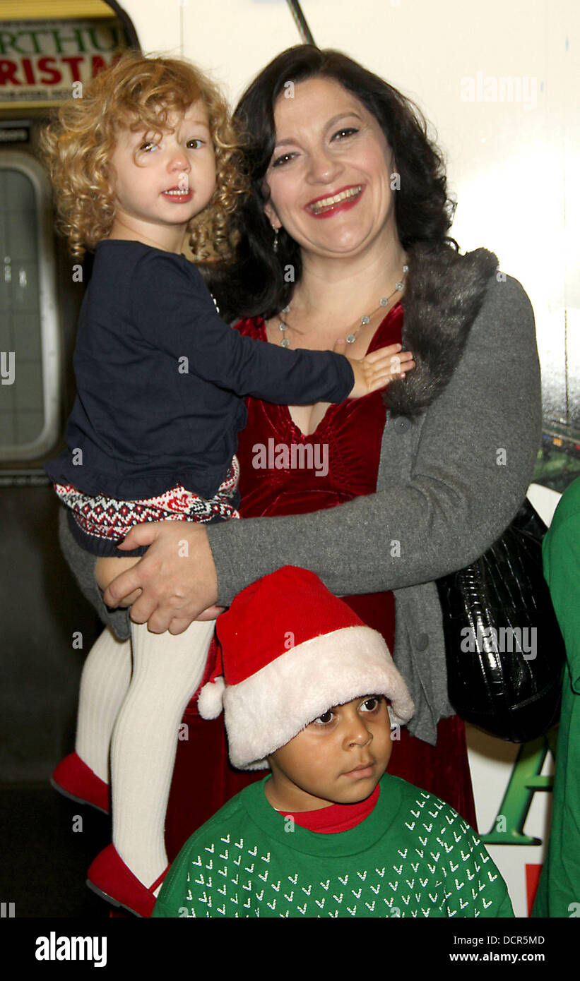 Director Sarah Smith Arthur Christmas MTA Shuttle unveiling at Grand ...