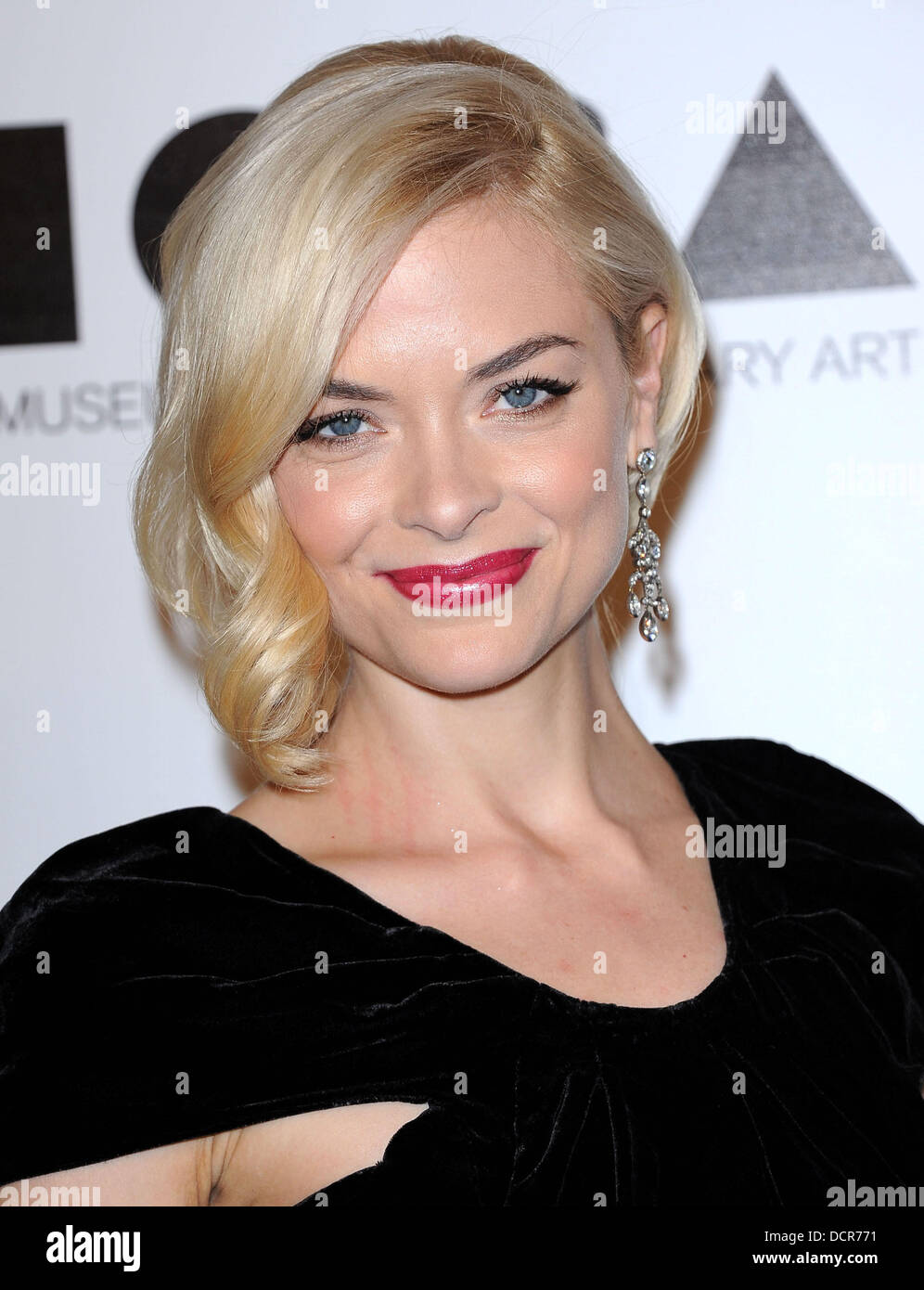 Jaime King 2011 MOCA Gala: 'An Artist's Life Manifesto' directed by ...