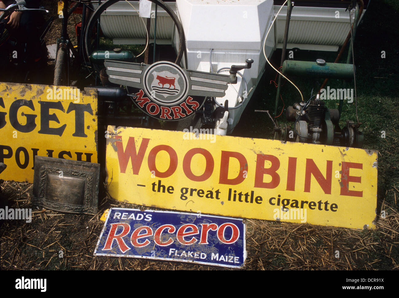 AUTO JUMBLE. Photo Tony Gale Stock Photo - Alamy
