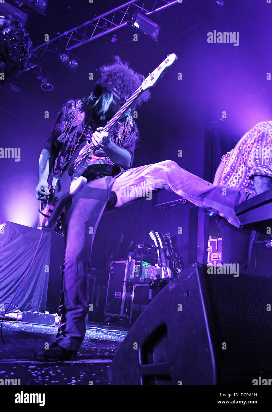 Foxy shazam hi-res stock photography and images - Alamy