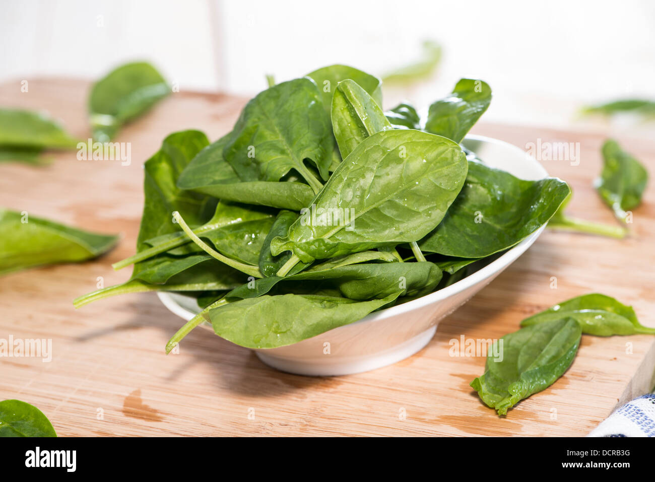 Small Portion of Spinach Leaves (macro shot Stock Photo - Alamy