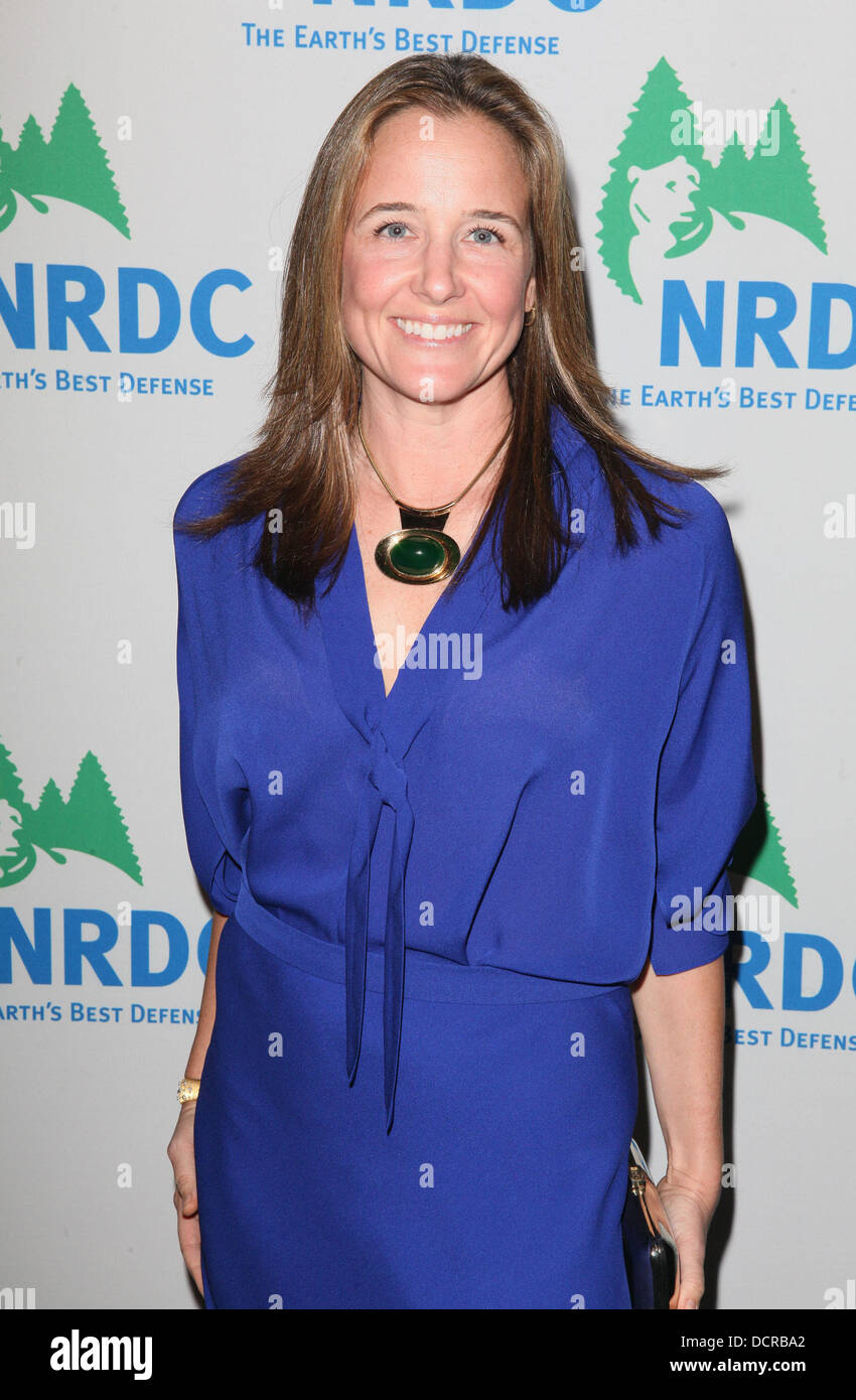 Elizabeth wiatt hi-res stock photography and images - Alamy