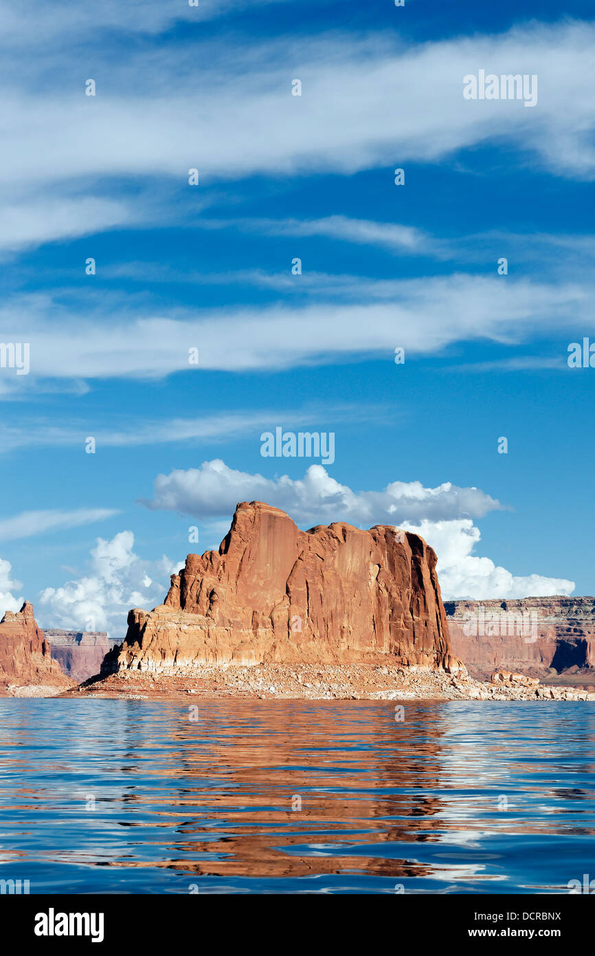 cliffs of Lake Powell Stock Photo - Alamy