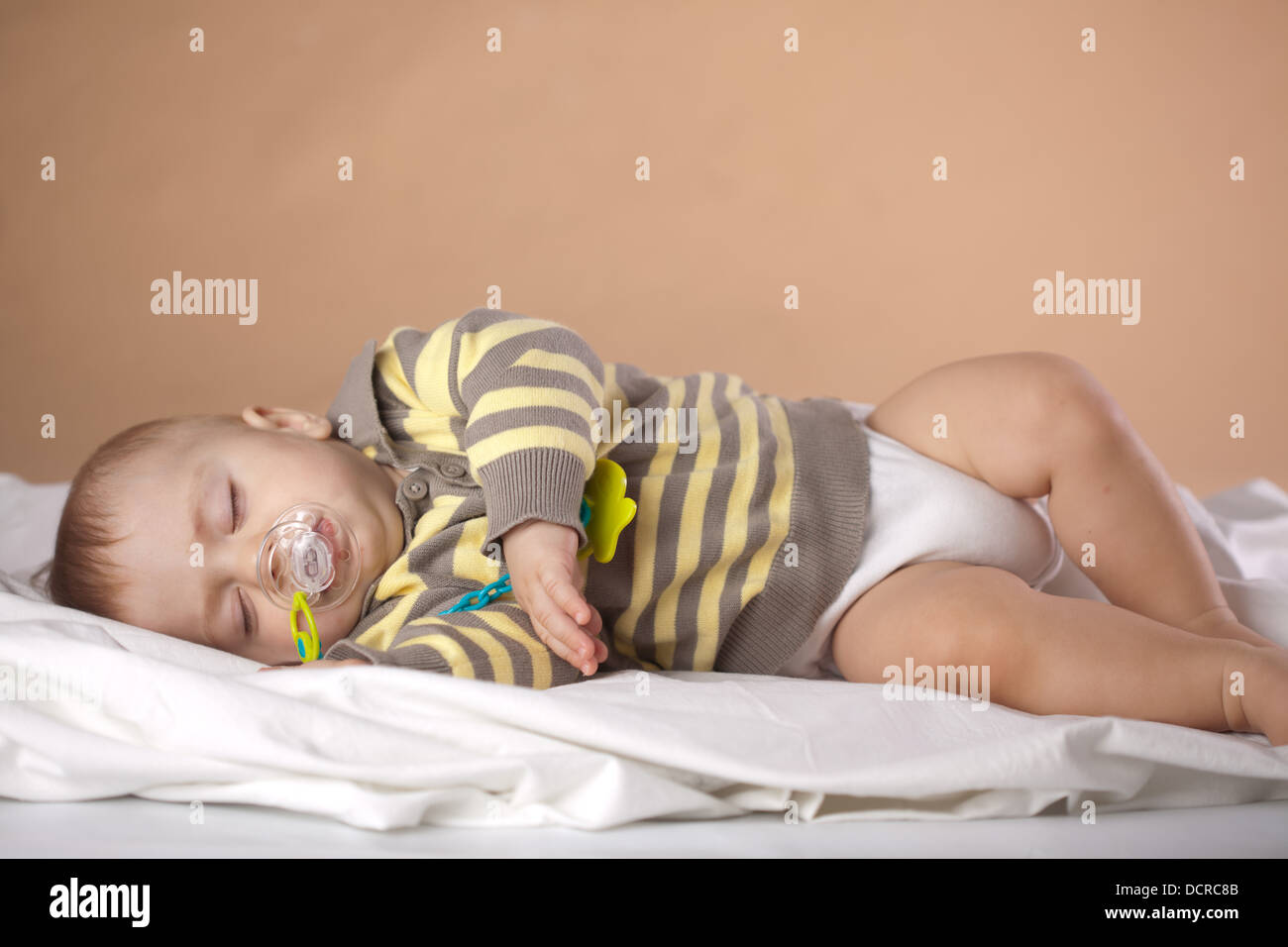 Baby beautiful bed hi-res stock photography and images - Alamy
