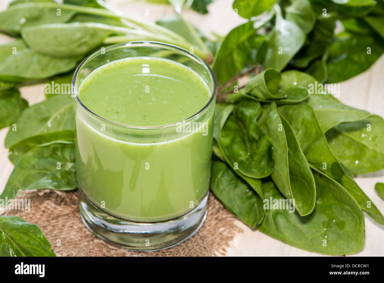 Fresh homemade Spinach Juice in a glass Stock Photo - Alamy