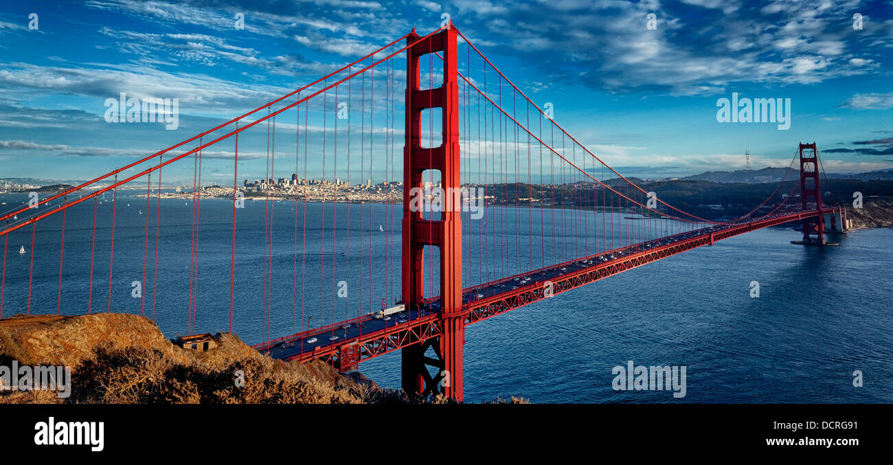 panoramic view of famous Golden Gate Bridge Stock Photo - Alamy