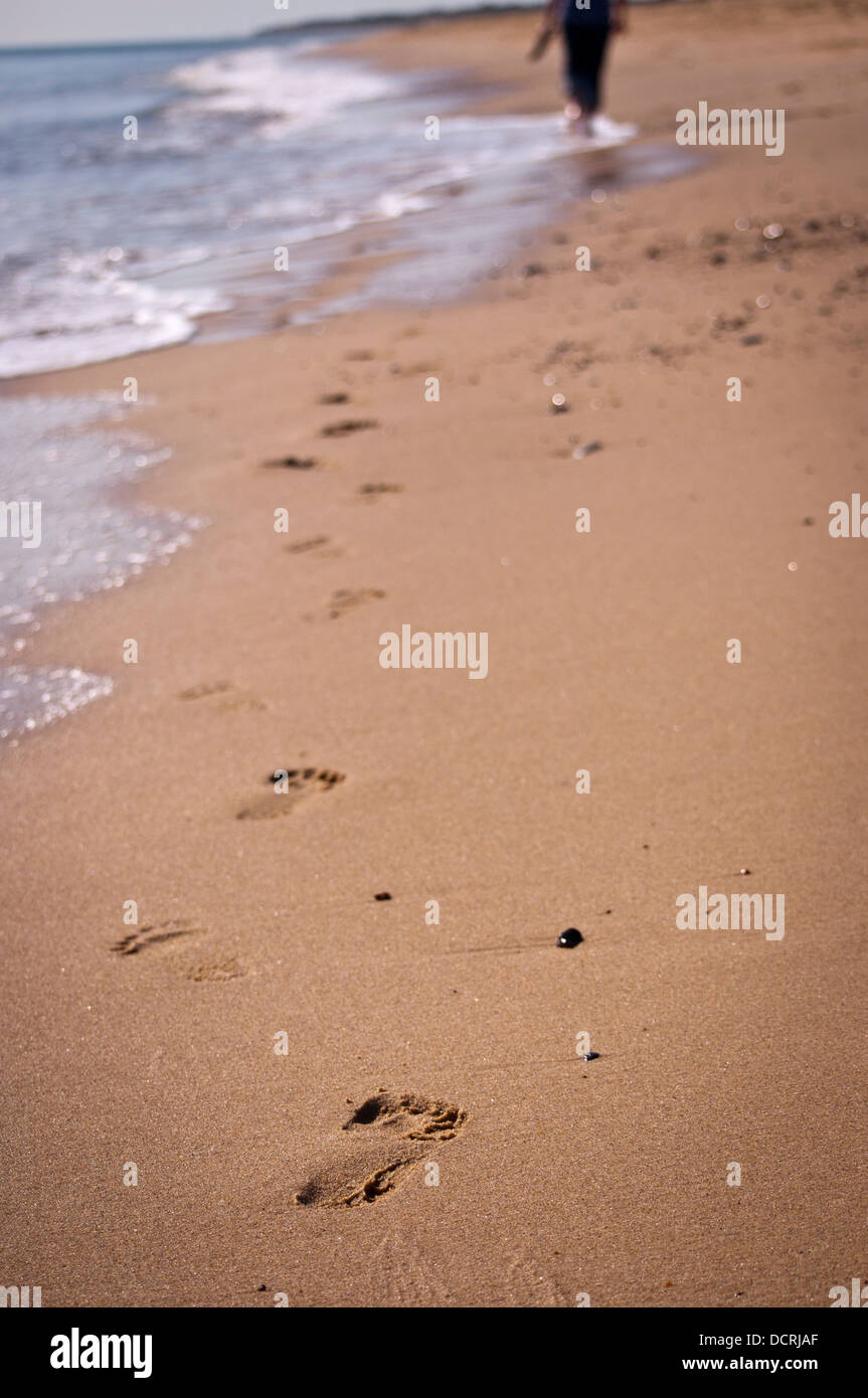 bare foot print marks on Norfolk sand Beach Stock Photo - Alamy