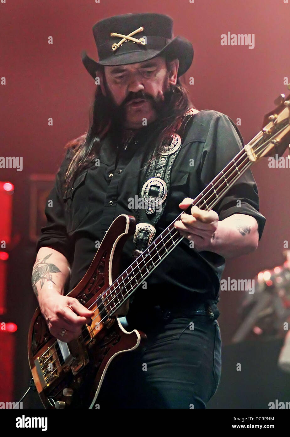 Manchesters apollo hi-res stock photography and images - Alamy