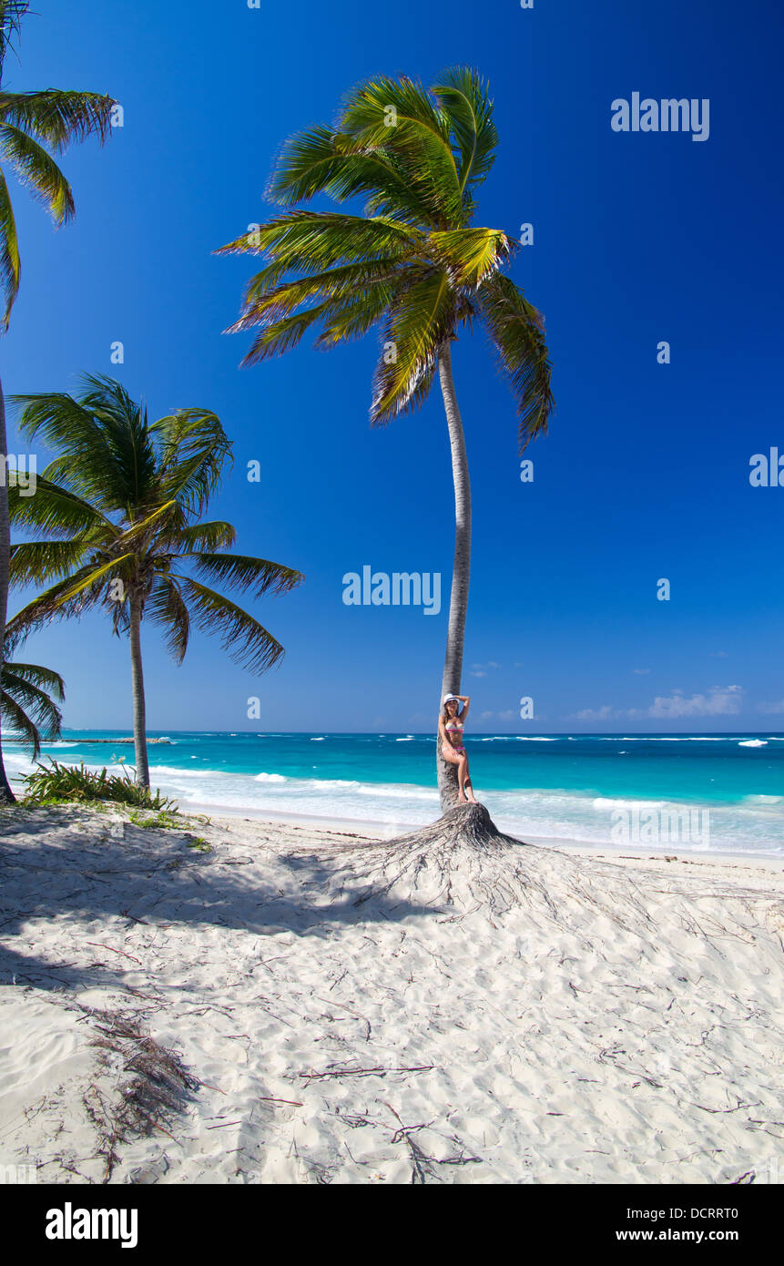 Human beach hi-res stock photography and images - Alamy