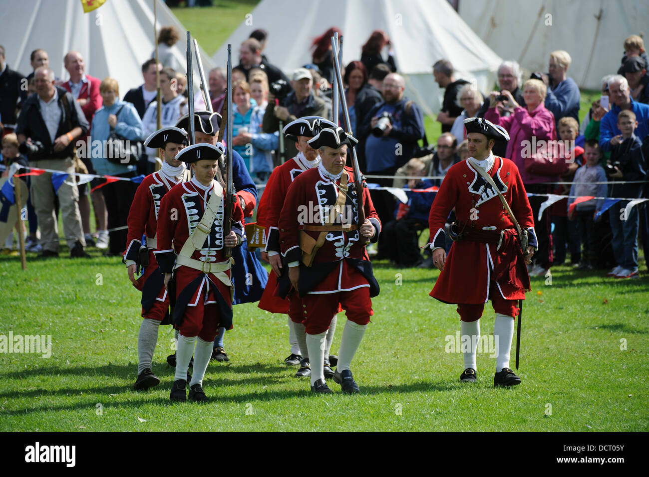 Redcoats hi-res stock photography and images - Alamy