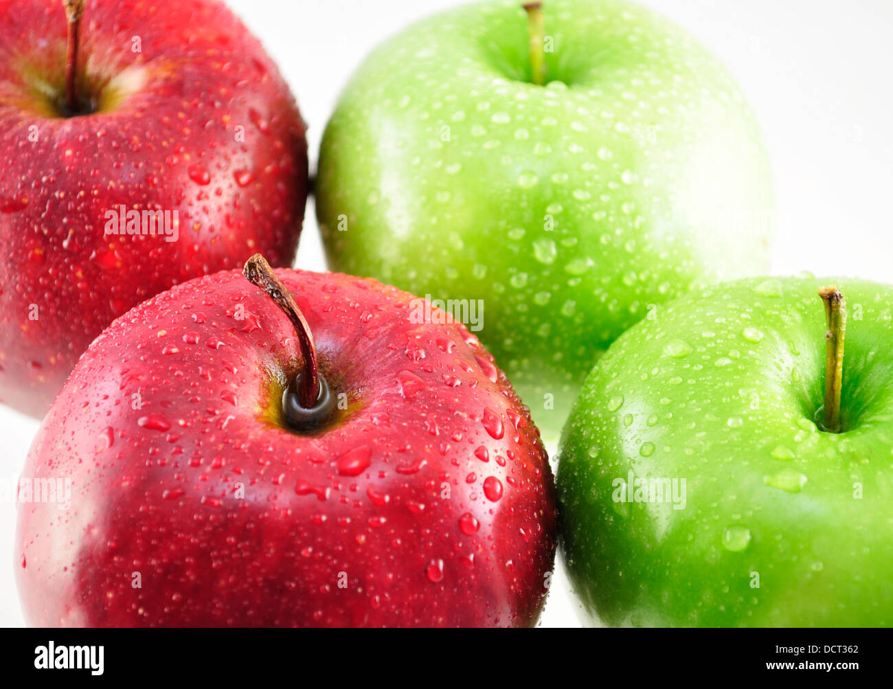 green and red apples Stock Photo - Alamy