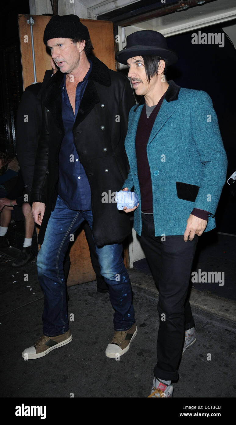 Anthony Kiedis and Chad Smith of Red Hot Chili Peppers The Hoping ...