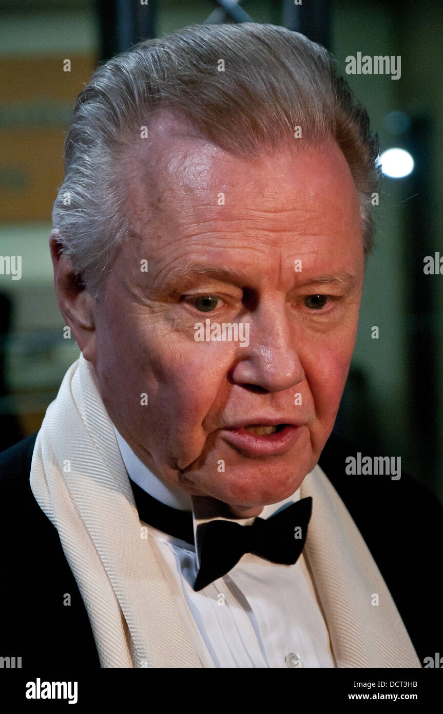 John voight hi-res stock photography and images - Alamy