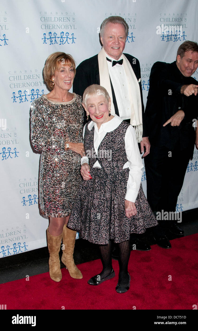 Nancy Spielberg, Jon Voight, Leah Adler 2011 Children Of Chernobyl's ...