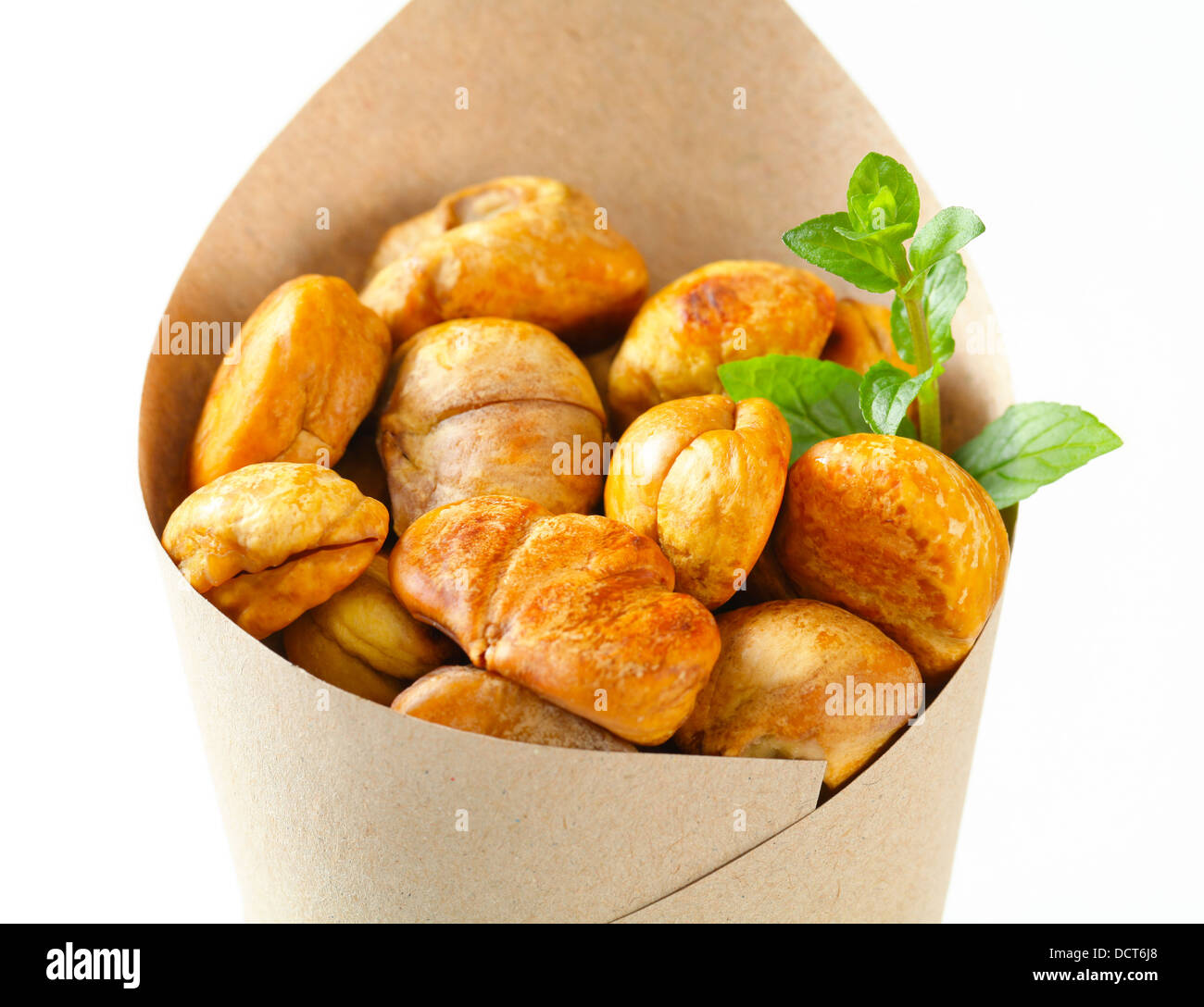 Chestnuts cone hi-res stock photography and images - Alamy