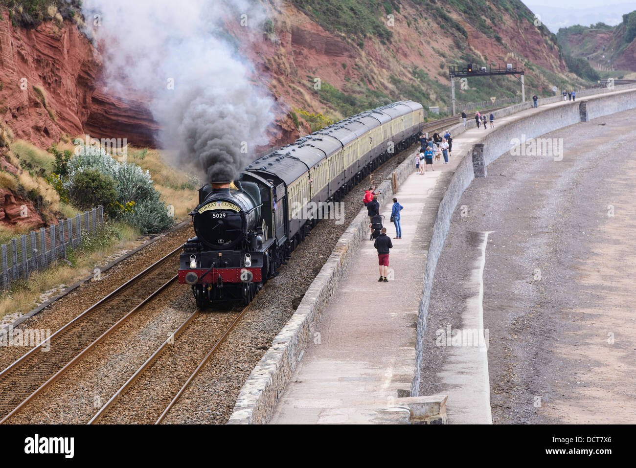 Nunney castle locomotive High Resolution Stock Photography and Images ...