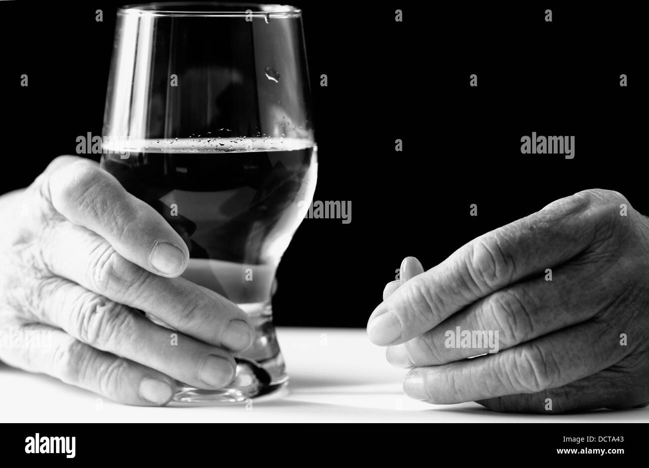 Medicines dose Black and White Stock Photos & Images - Alamy