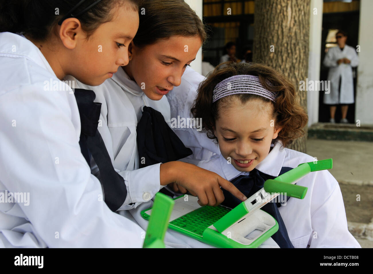 100 dollar laptop initiative hi-res stock photography and images - Alamy