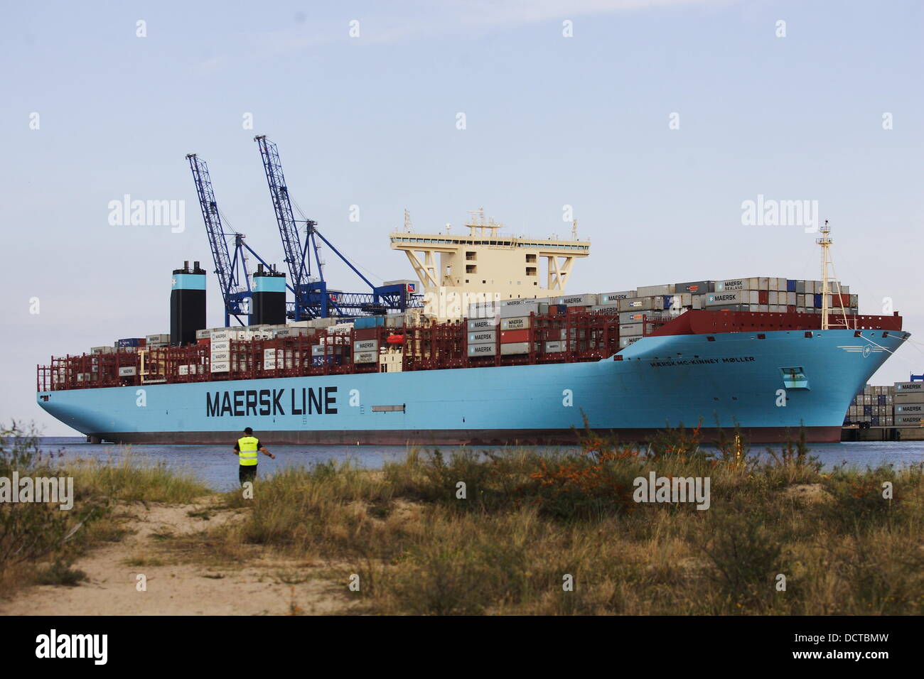Maersk 2013 container ship hi-res stock photography and images - Alamy