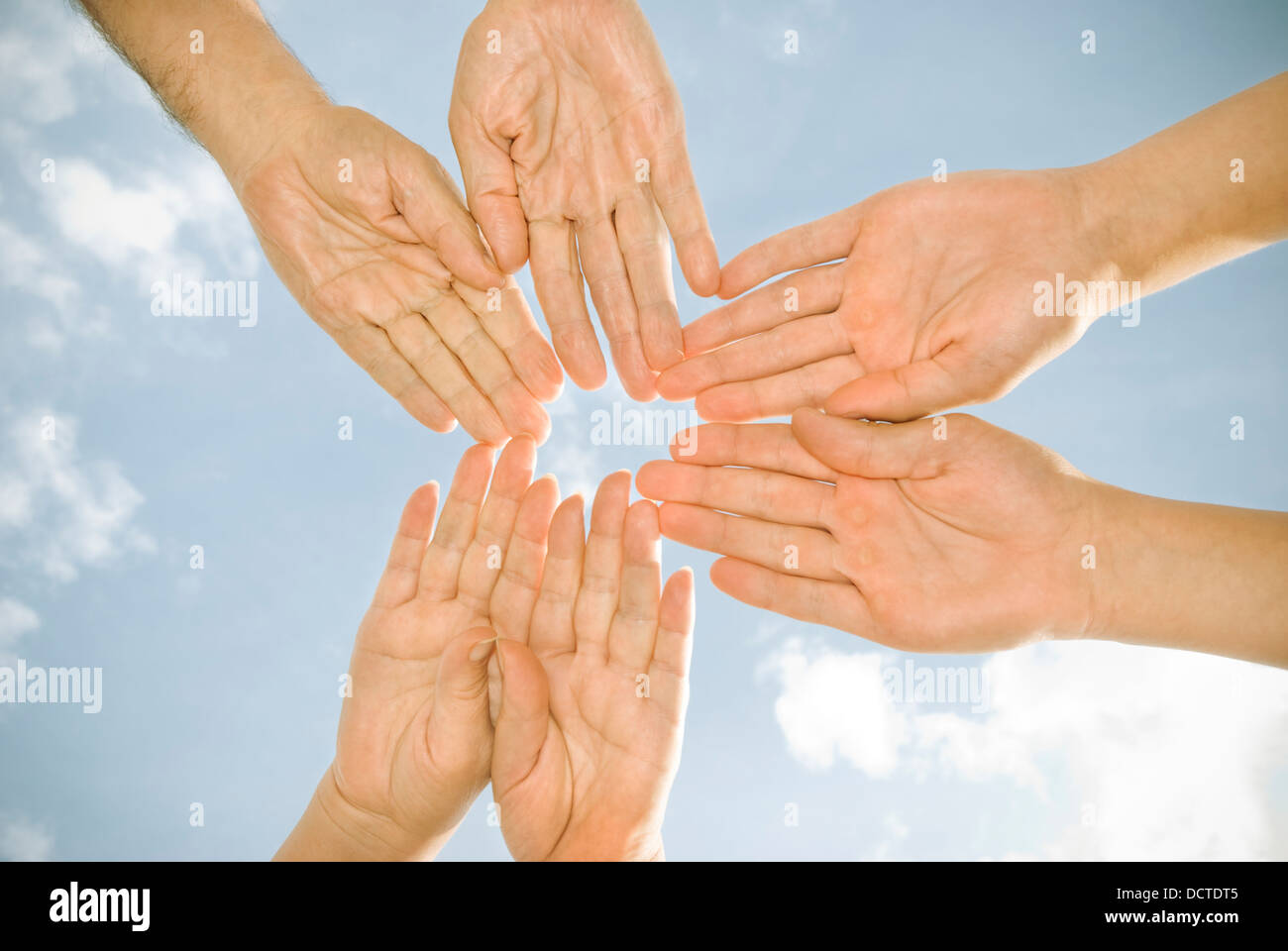 Team connection hi-res stock photography and images - Alamy