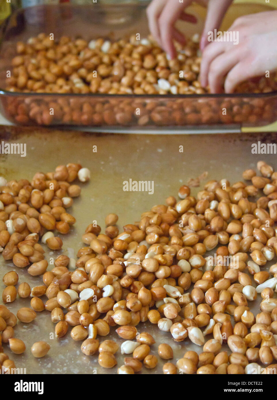 Peanuts dish hi-res stock photography and images - Alamy