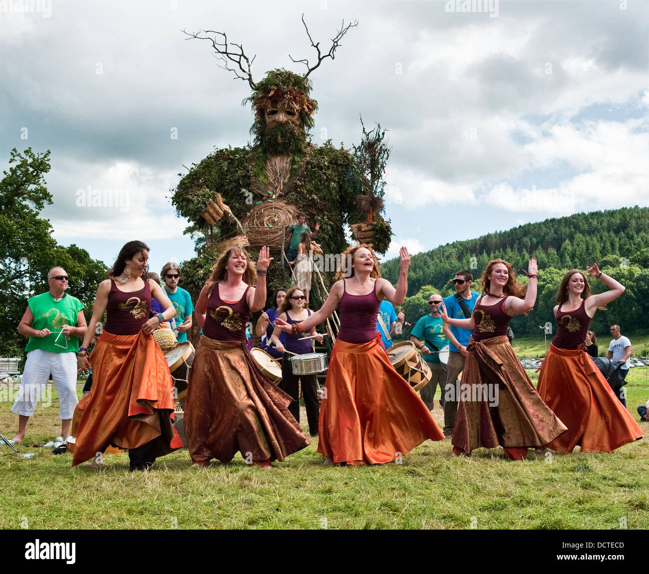 The dance troupe Juba do Leão perform Brazilian Maracatu rhythms in ...