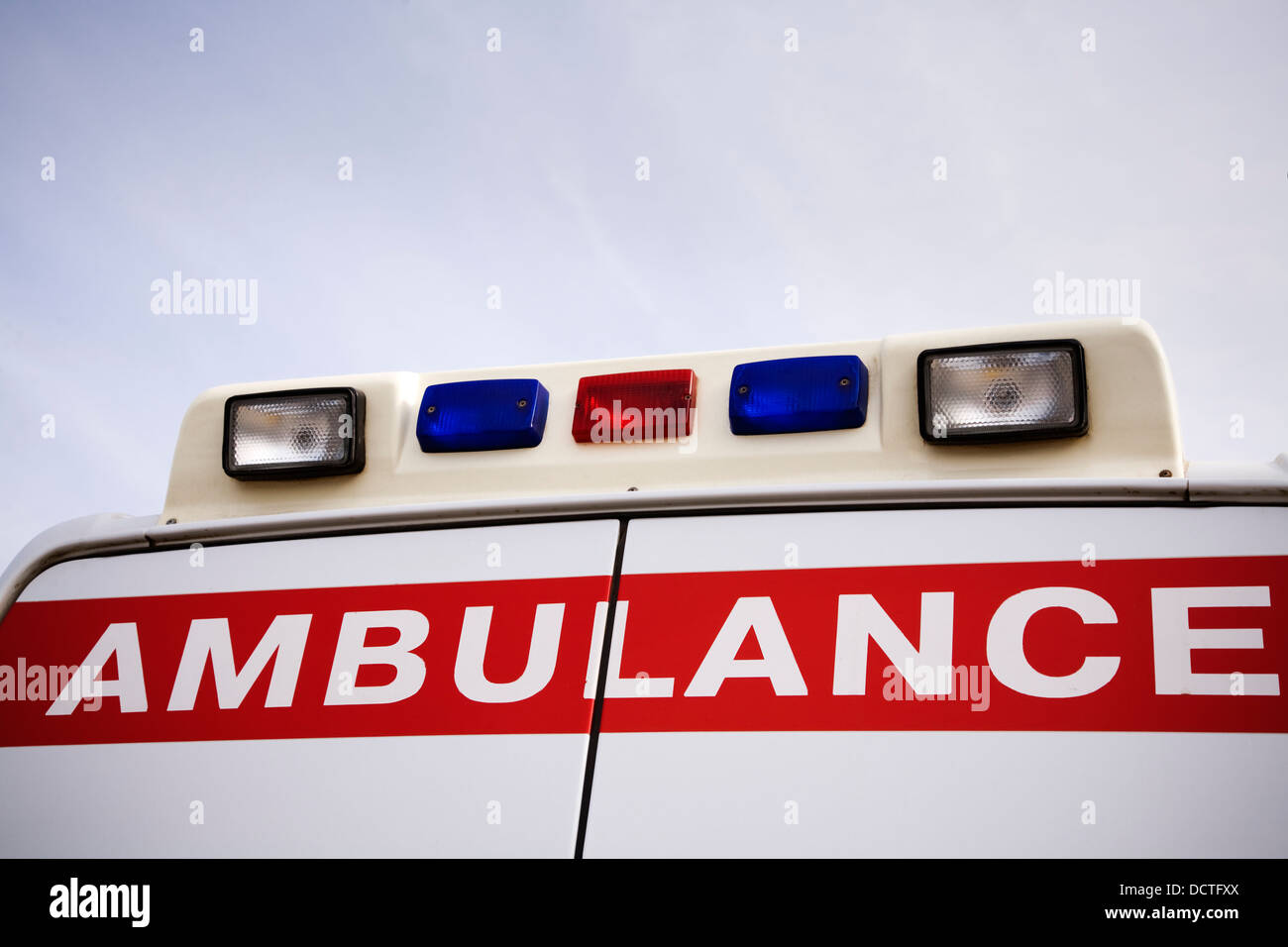 Emergency siren ambulance hi-res stock photography and images - Alamy