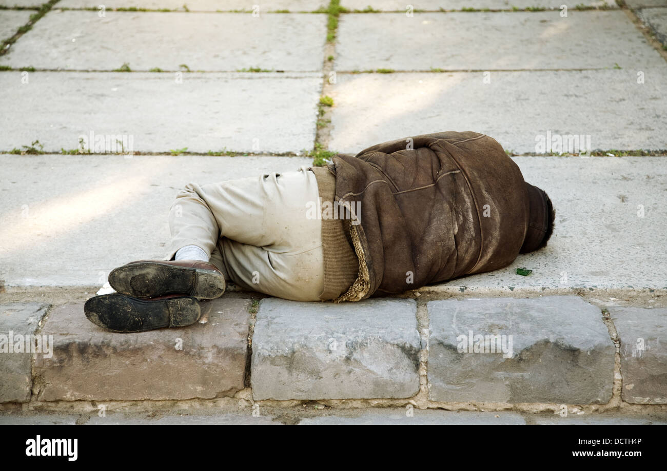 sleep on the street Stock Photo - Alamy