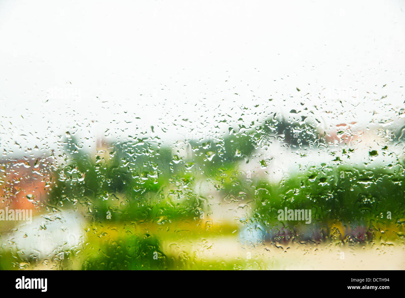 Rain on window hi-res stock photography and images - Alamy