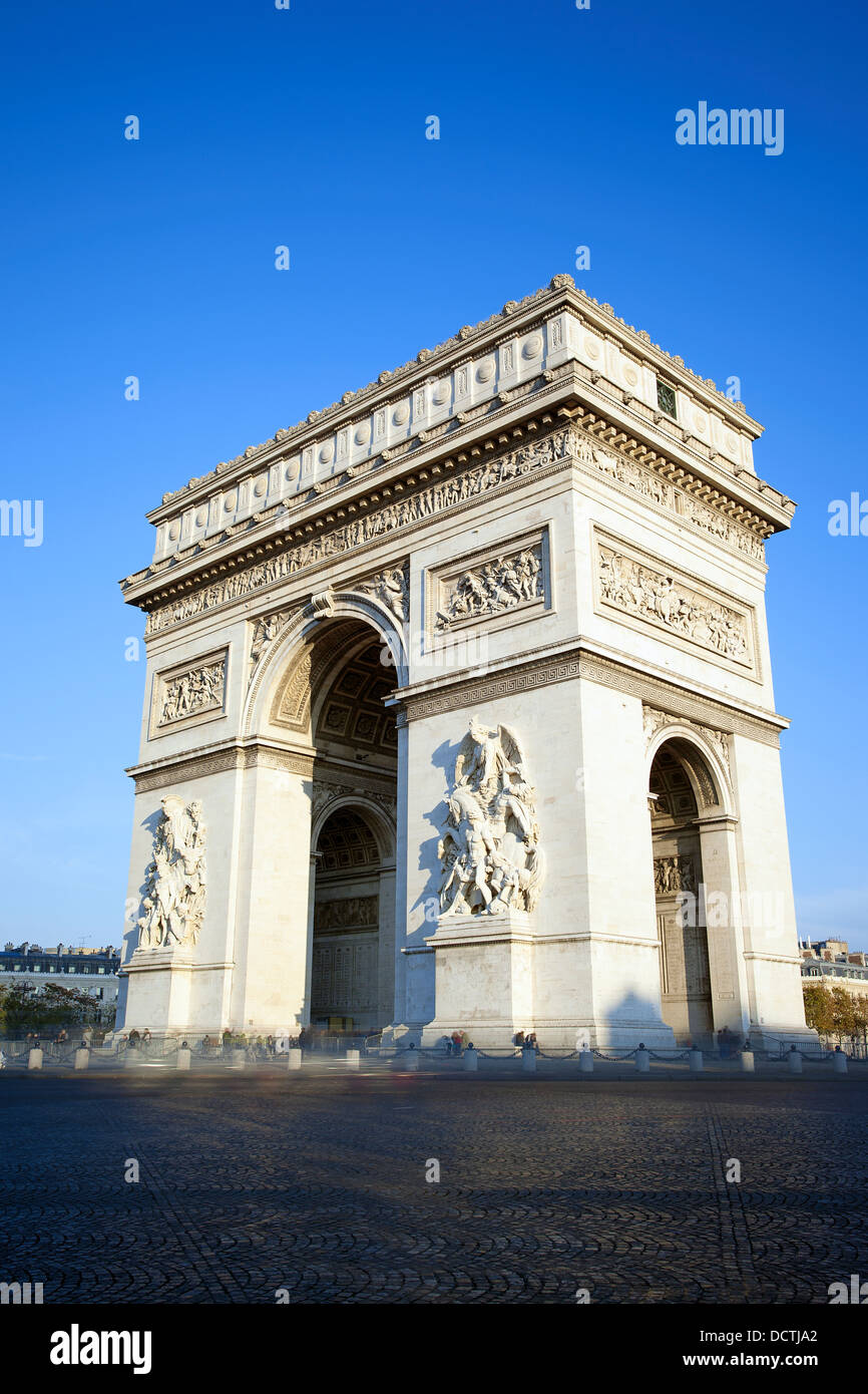 Arc de triomphe travel art hi-res stock photography and images - Alamy