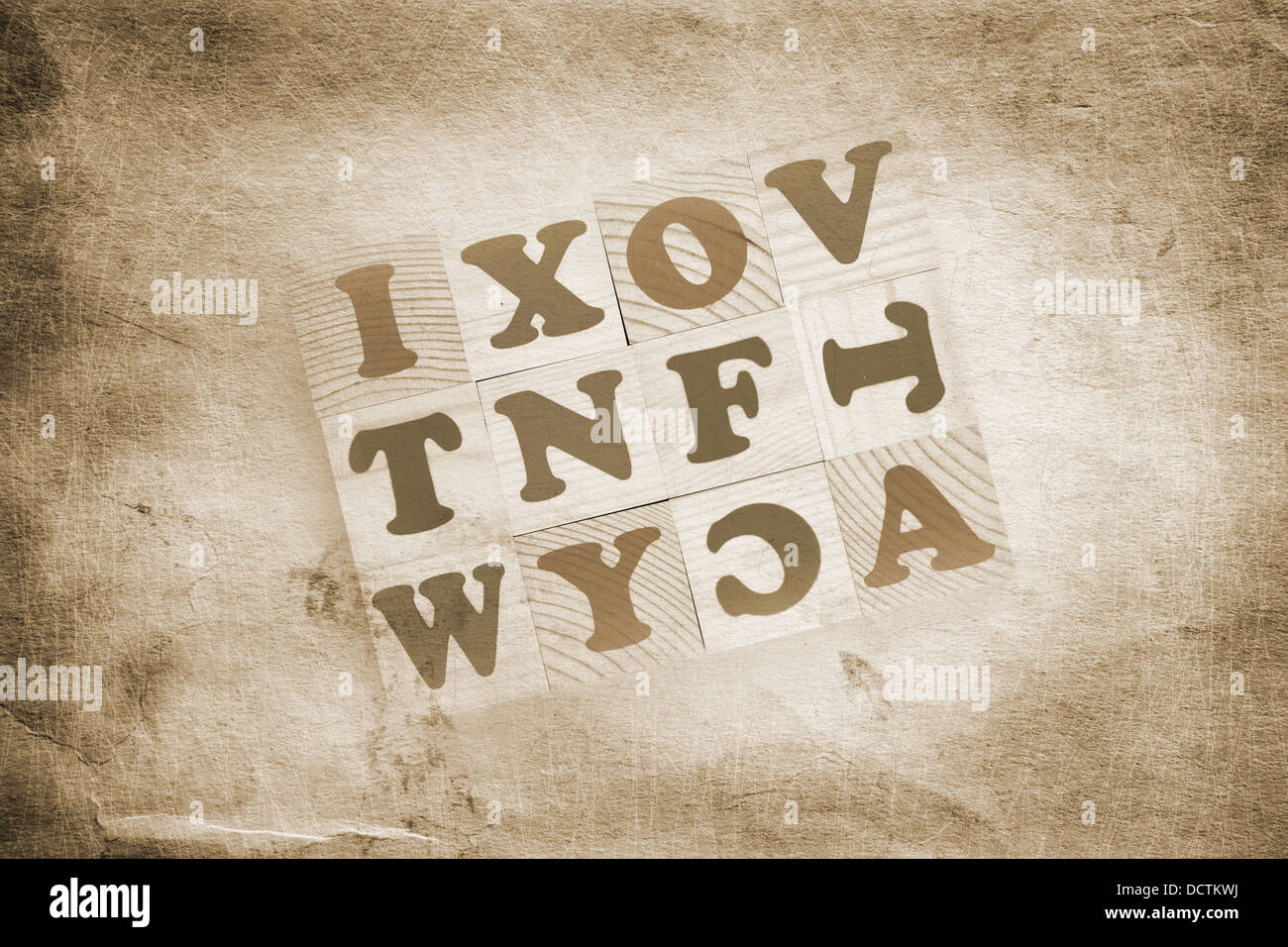 Grunge alphabet hi-res stock photography and images - Alamy