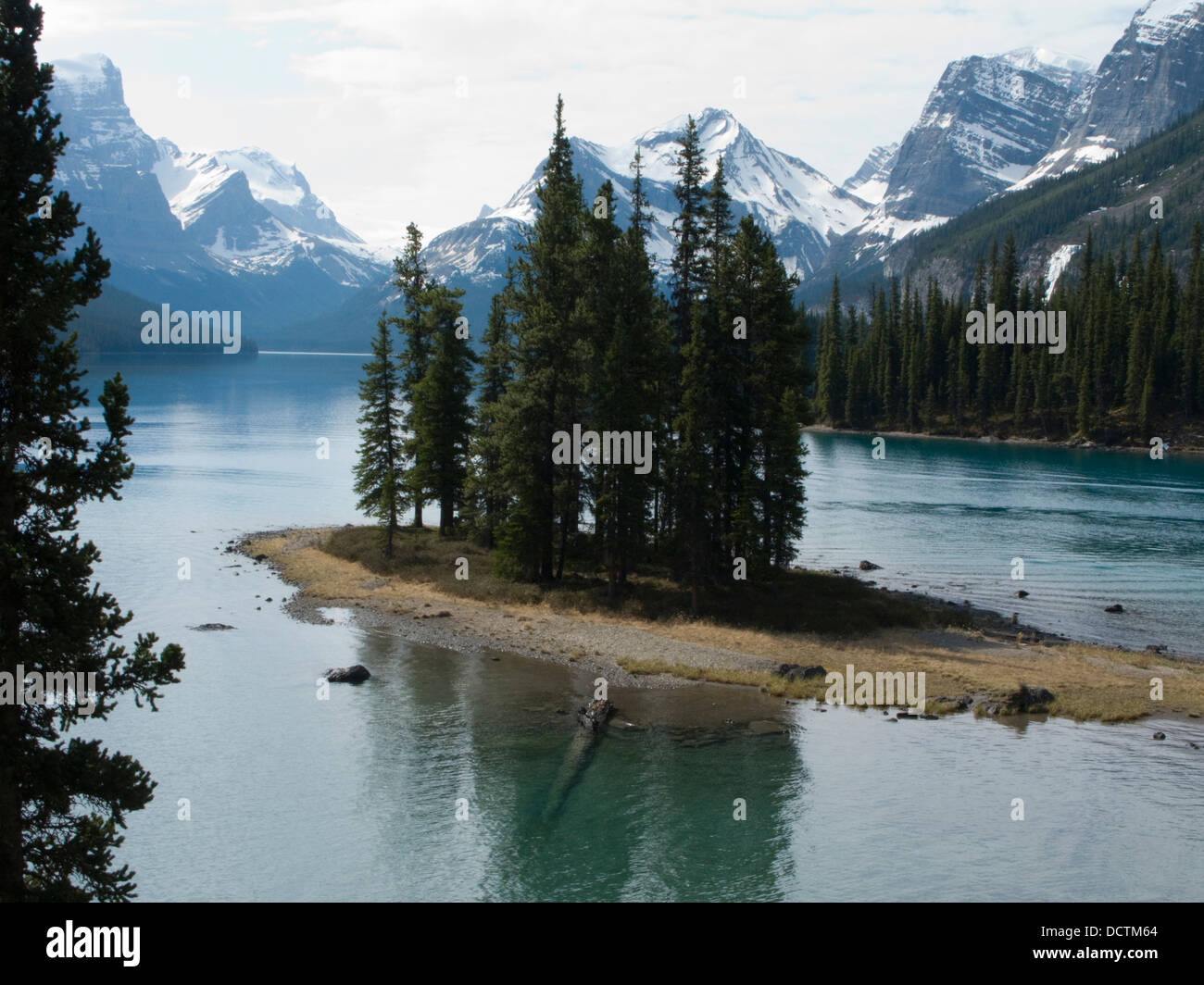 SPIRIT ISLAND MALIGNE LAKE JASPER NATIONAL PARK ALBERTA CANADA Stock ...