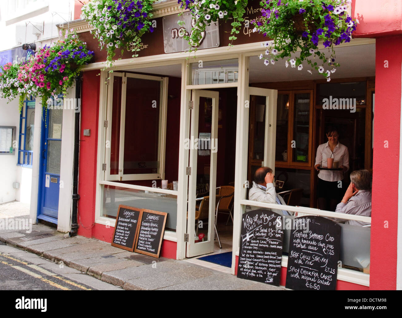 Launceston A small town in Cornwall England UK No 8 Cafe Stock Photo ...