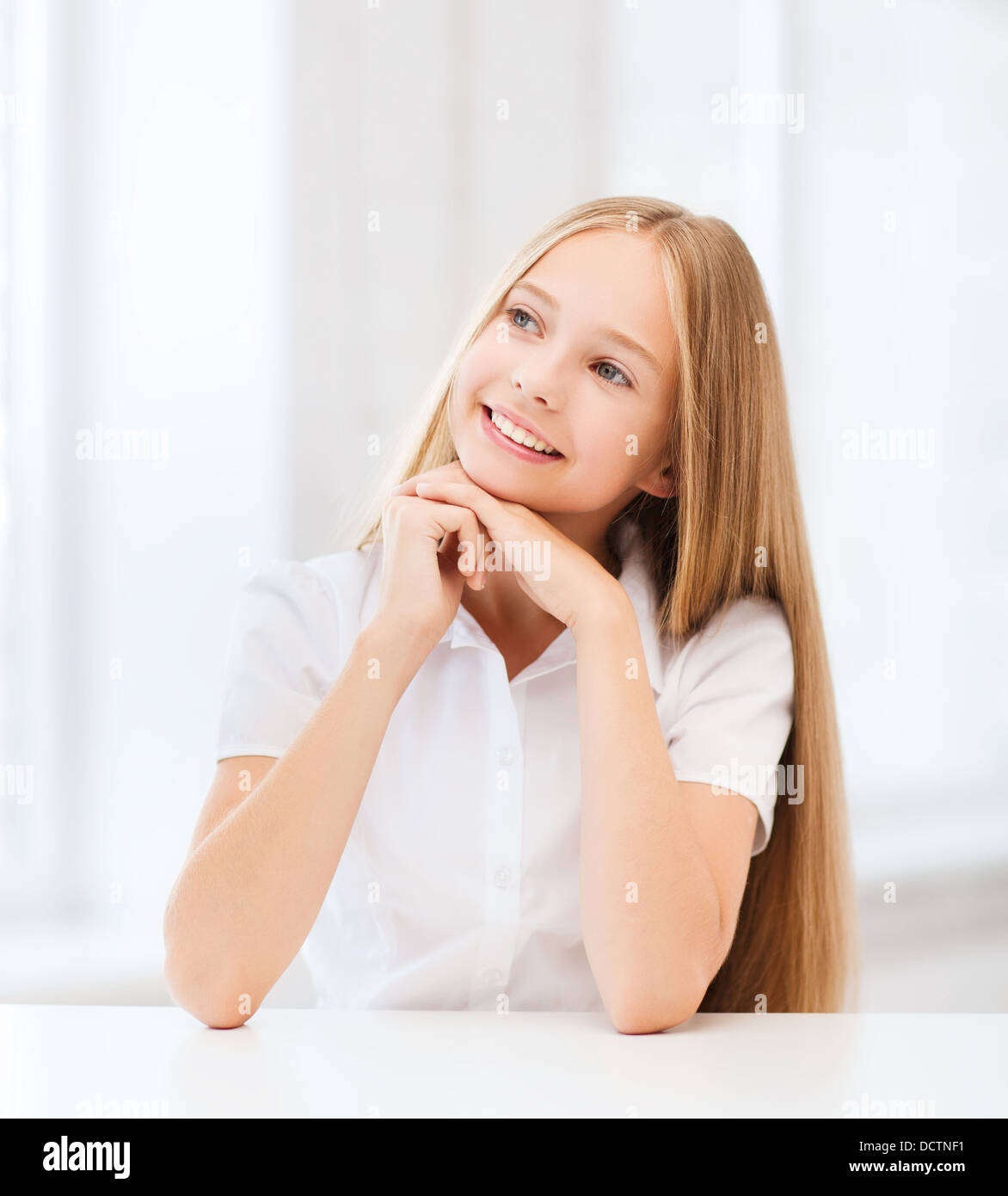 student girl at school Stock Photo - Alamy
